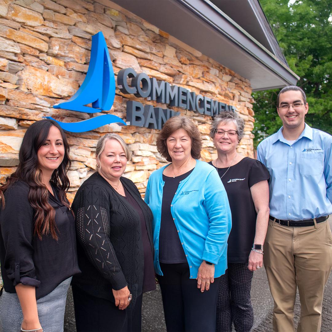 Careers | Commencement Bank